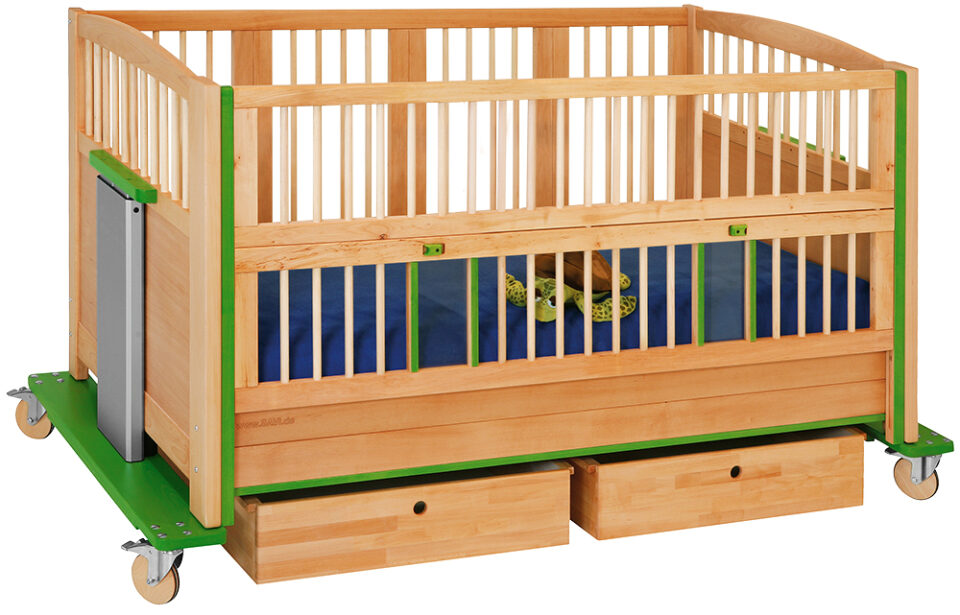 The children's care bed Knut (b)